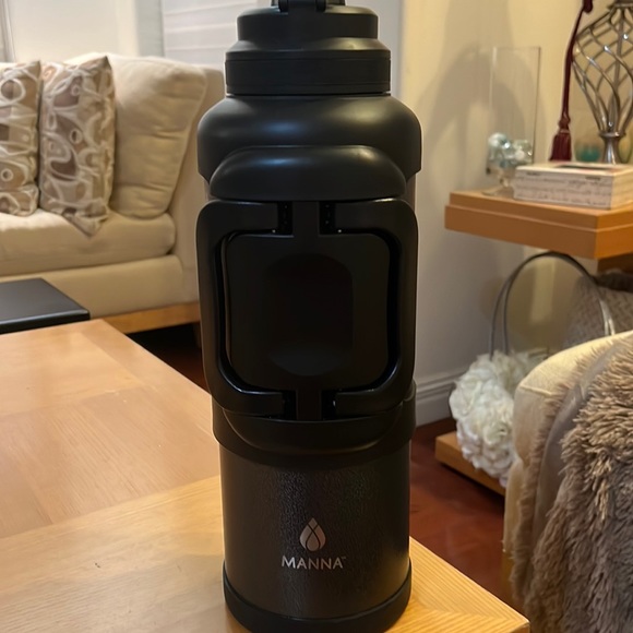 Manna | Dining | Manna Titan Stainless Steel Jug Gallon 4l Bottle ...